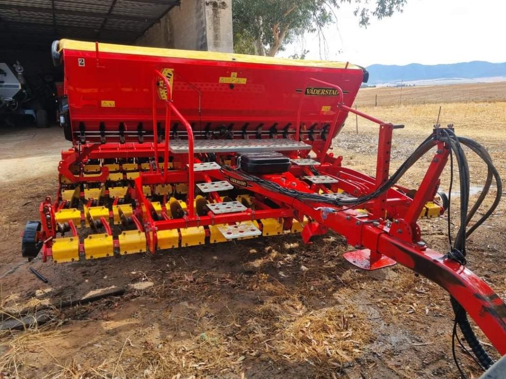 Vaderstad Rapid 400 Planter - CFC Agri