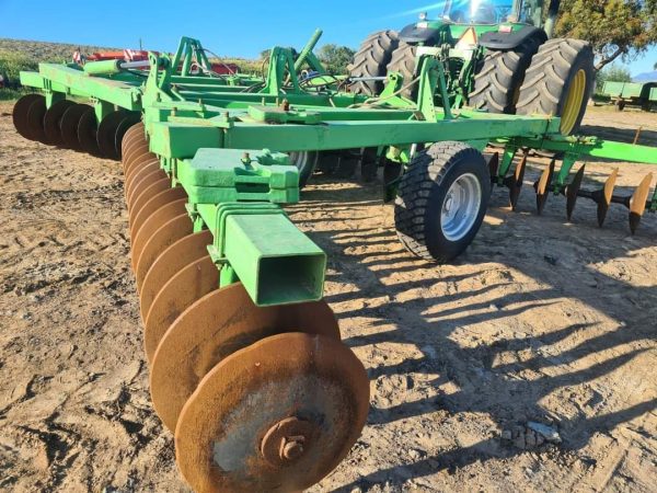 Disc Ploughs - CFC Agri