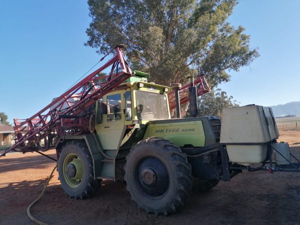 1986 Mercedes-Benz MB Trac 1500 Tractor with Mounted Sprayer - CFC Agri