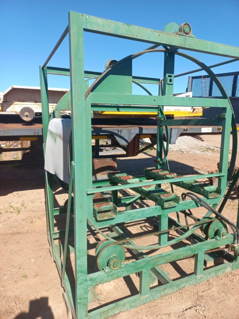 Hydraulic Bin Tipper - CFC Agri