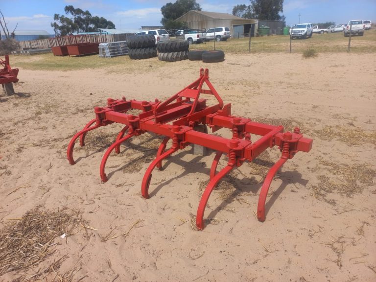Erdvark 9 Tine Chisel Plough - CFC Agri
