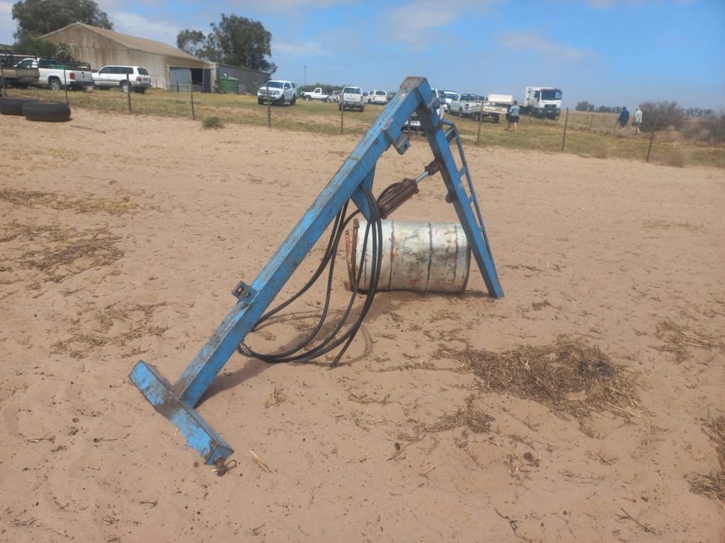 Hydraulic Hi-Up - CFC Agri