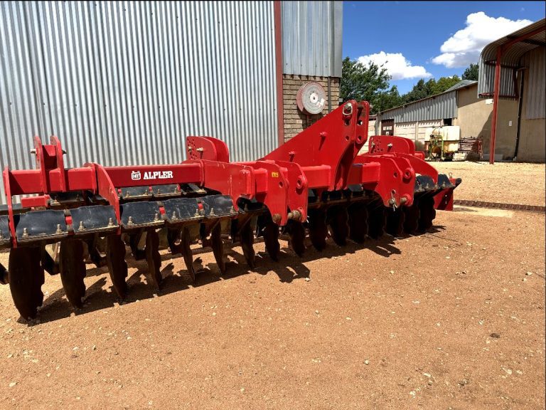 Disc Ploughs - CFC Agri