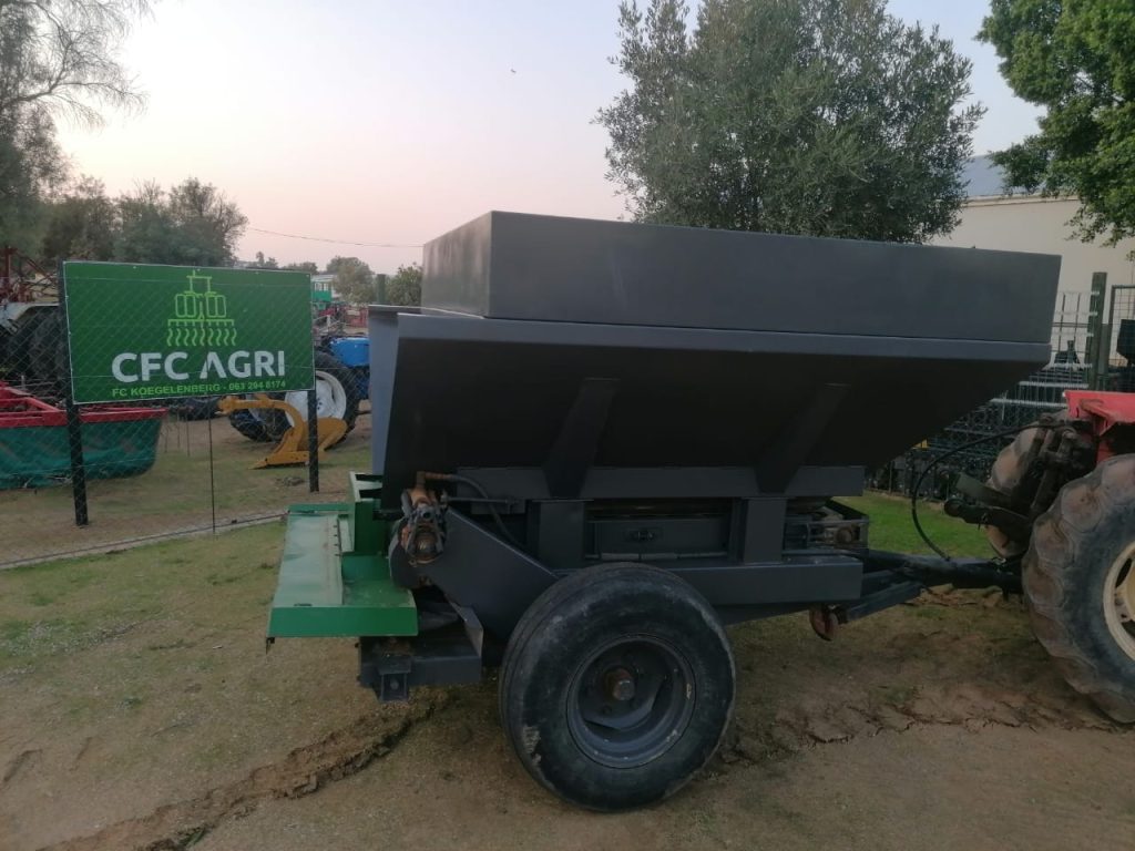 Rovic Lime Spreader - CFC Agri