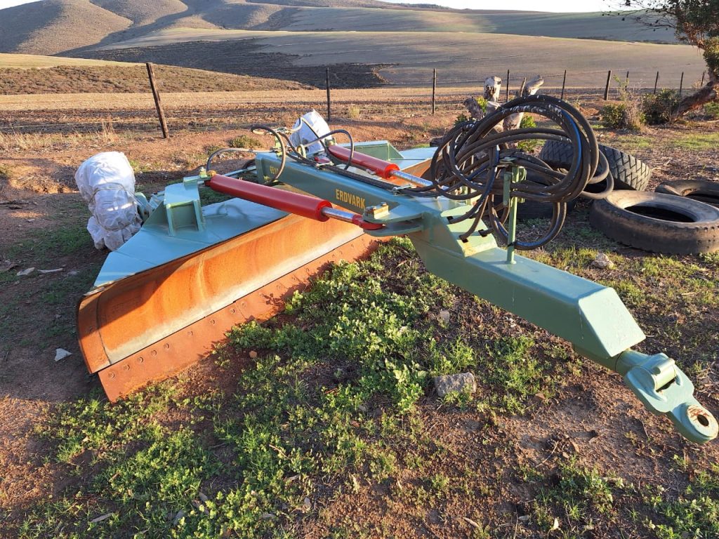 Graders and scrapers - CFC Agri
